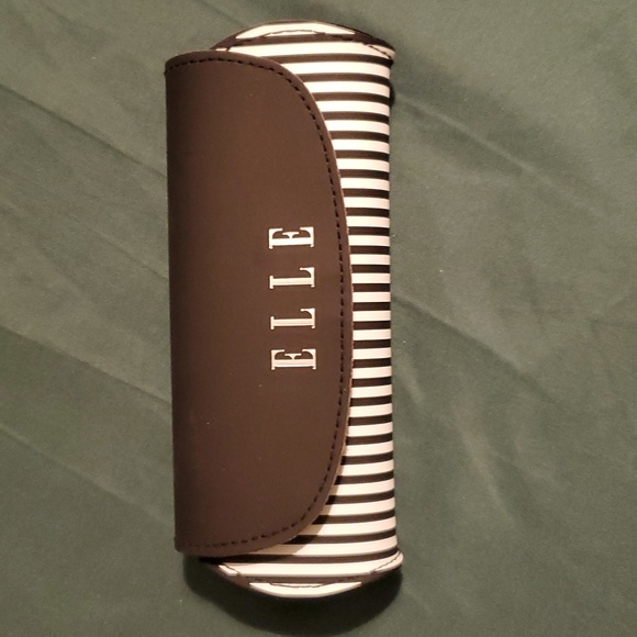 Elle | Accessories | Elle Eyeglass Case | Poshmark